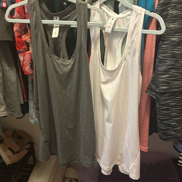 Yogalicious | Tops | Yogalicious Tank Bundle | Poshmark